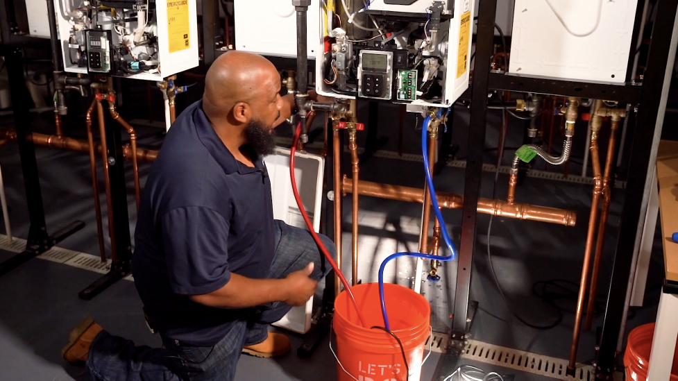 What You Need to Know About Descaling a Tankless Water Heater - jnodtech